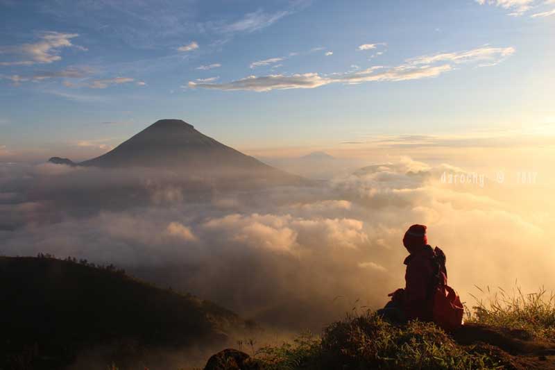 Panorama Keindahan Bukit Sikunir Dieng dengan Pesona Sunrise Tercantik ...