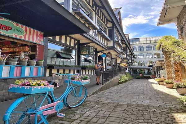 Destinasi Wisata Farmhouse Lembang Bandung, Wisata Lokal Rasa Eropa ...