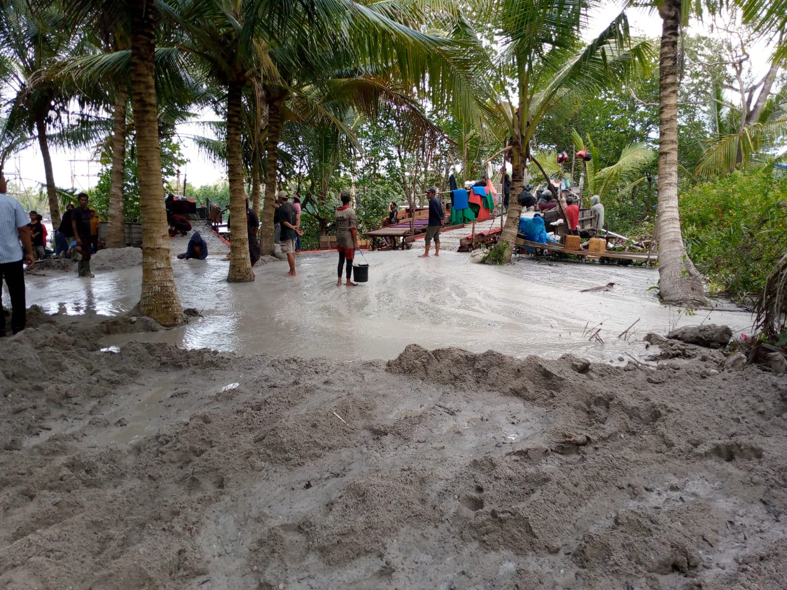 TI Tower di Kolong Buntu Masih Beraktivitas, Warga Nelayan Ancam Tutup ...